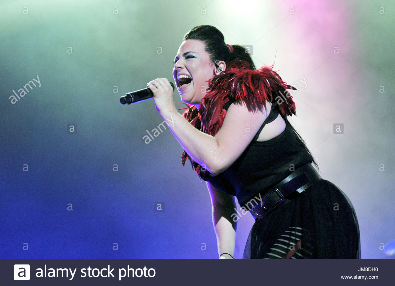 Amy Lee Evanescence High Resolution Stock Photography and Images - Alamy