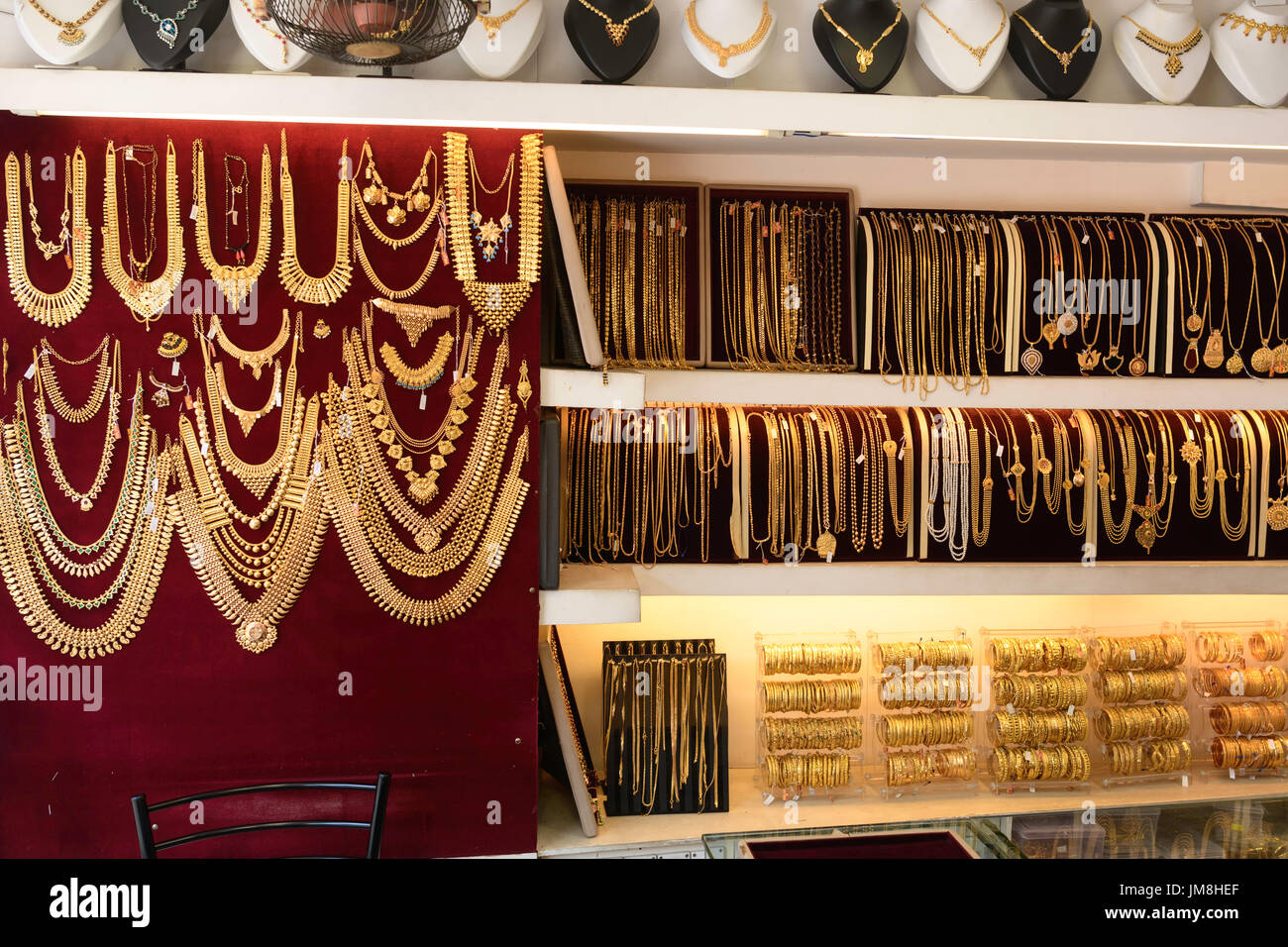Gold shop kerala hi-res stock photography and images - Alamy