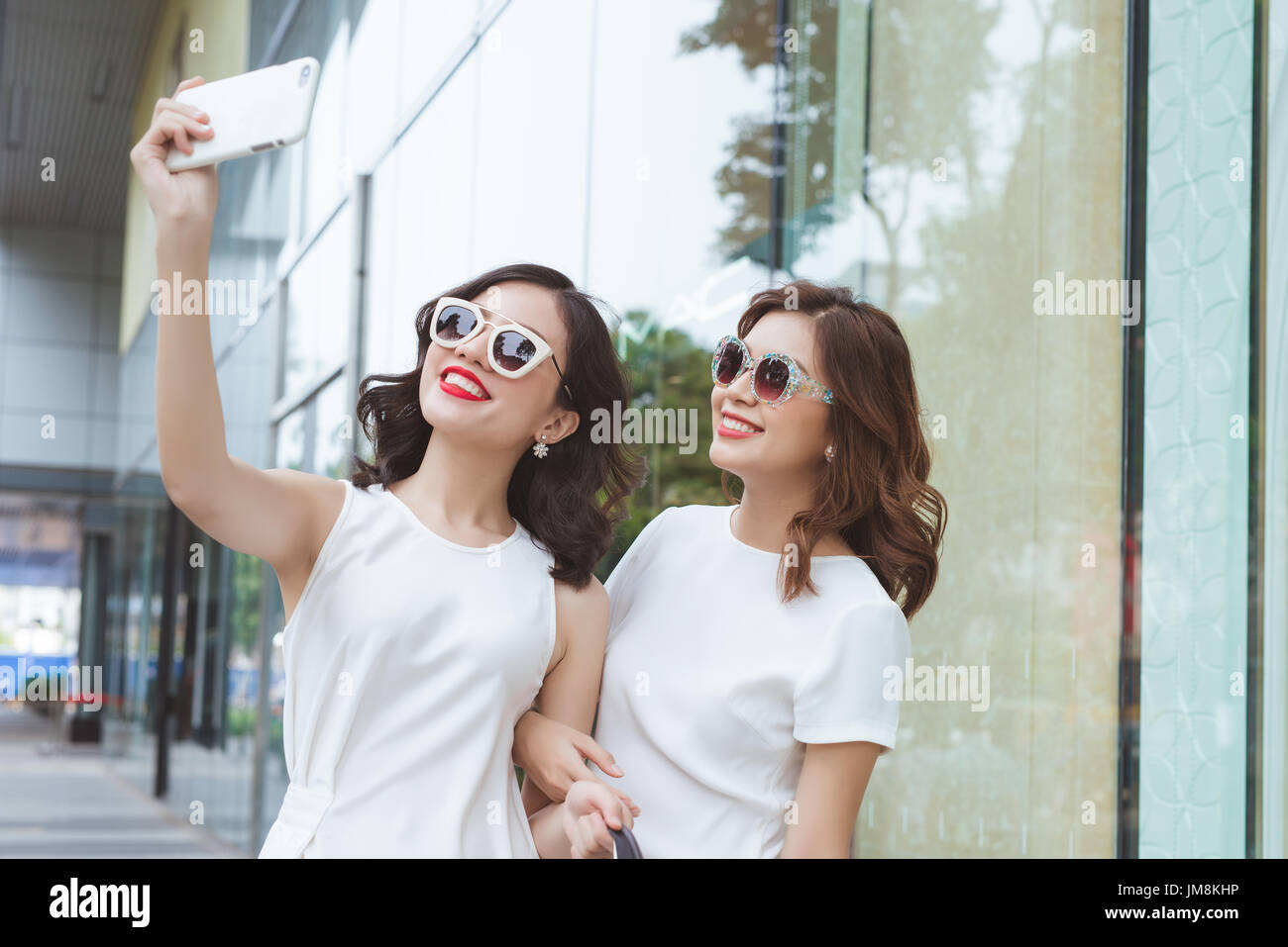 Girls Go Shopping High Resolution Stock Photography and Images - Alamy