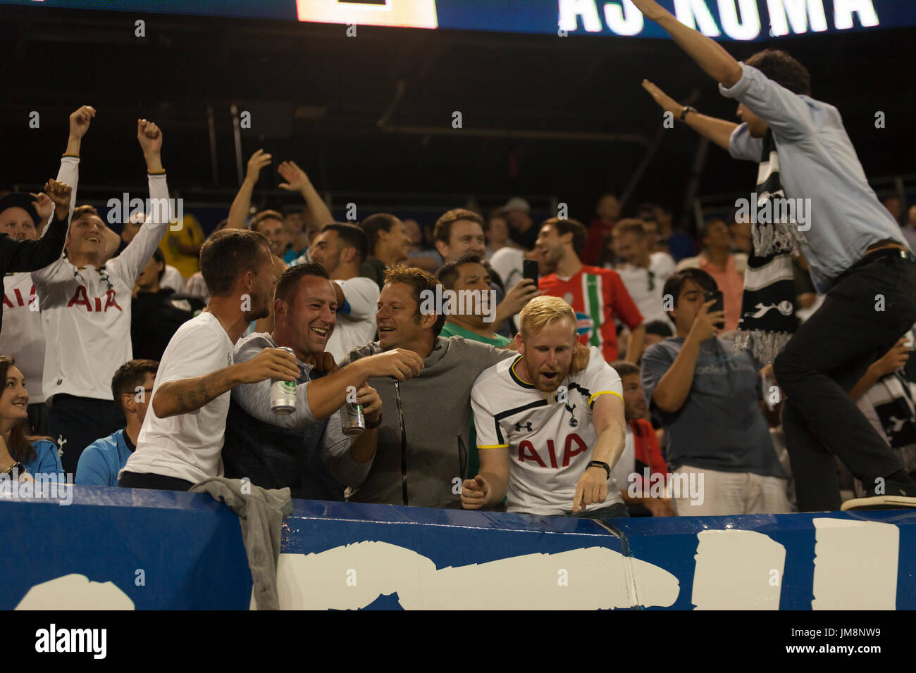 Tottenham hotspurs celebrate with the cup hi-res stock photography and ...