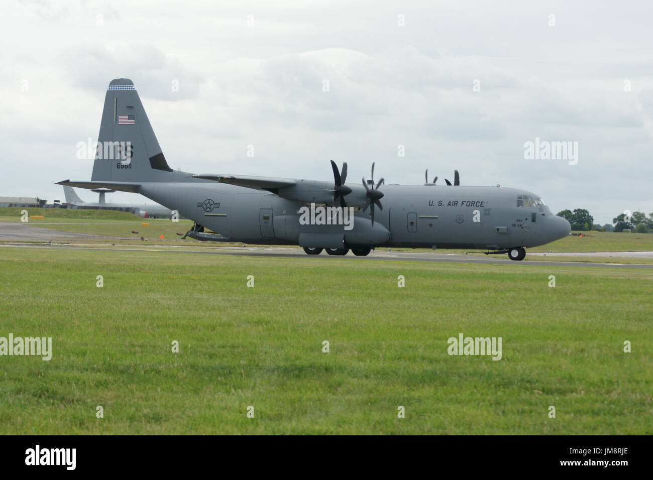 C 130 Combat Shadow High Resolution Stock Photography and Images - Alamy