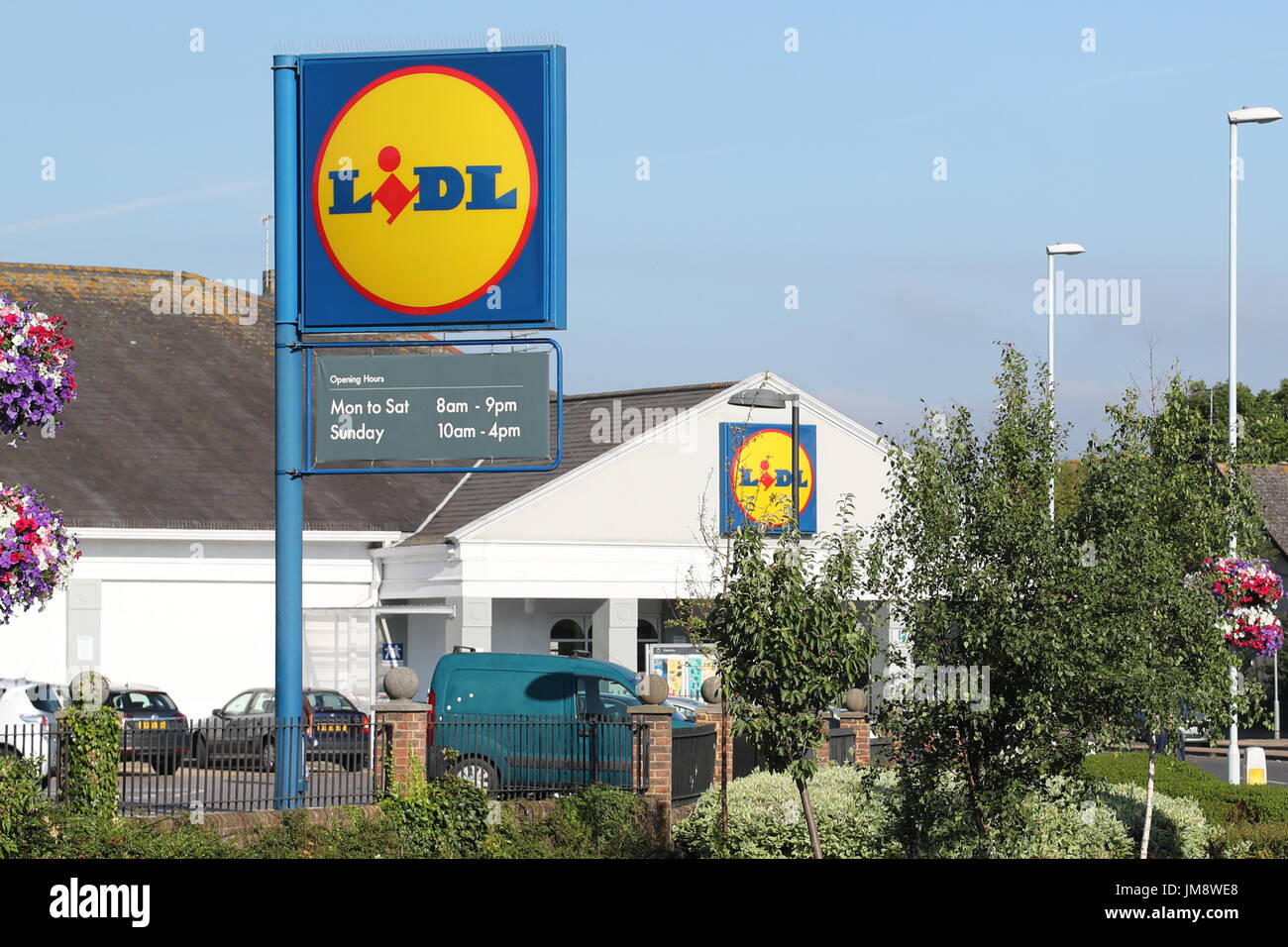 Lidl at Worthing, West Sussex, UK Stock Photo - Alamy