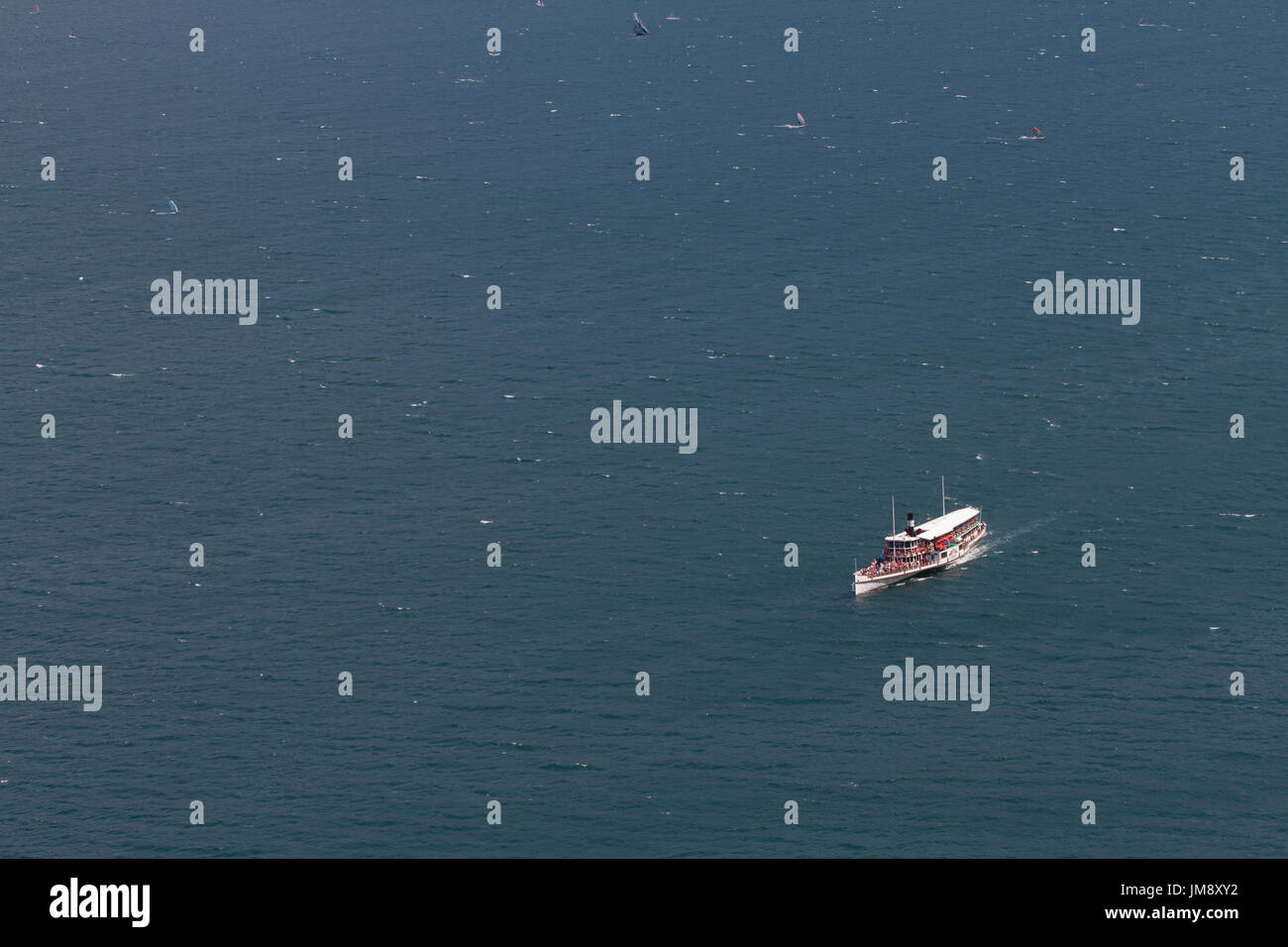Ferry paddle boat hi-res stock photography and images - Alamy