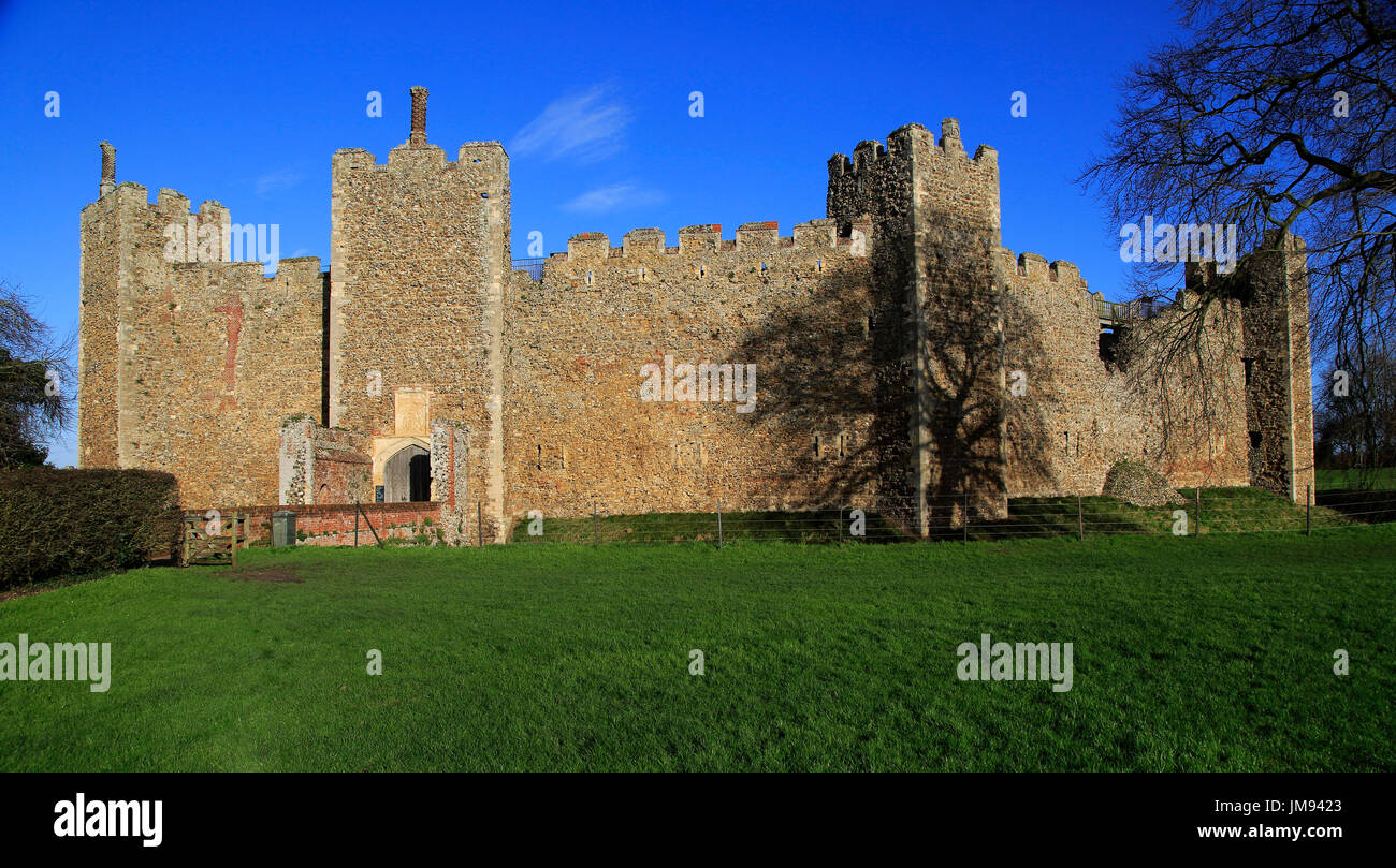 Curtain wall of Framlingham castle in winter, Suffolk, England, UK ...