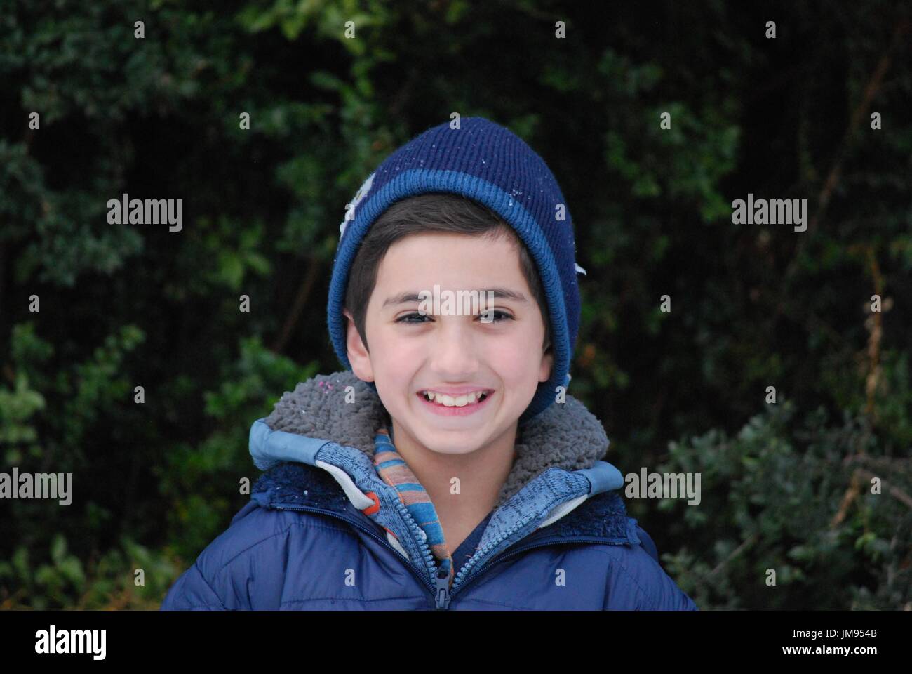 Portrait of a boy smiling Stock Photo - Alamy