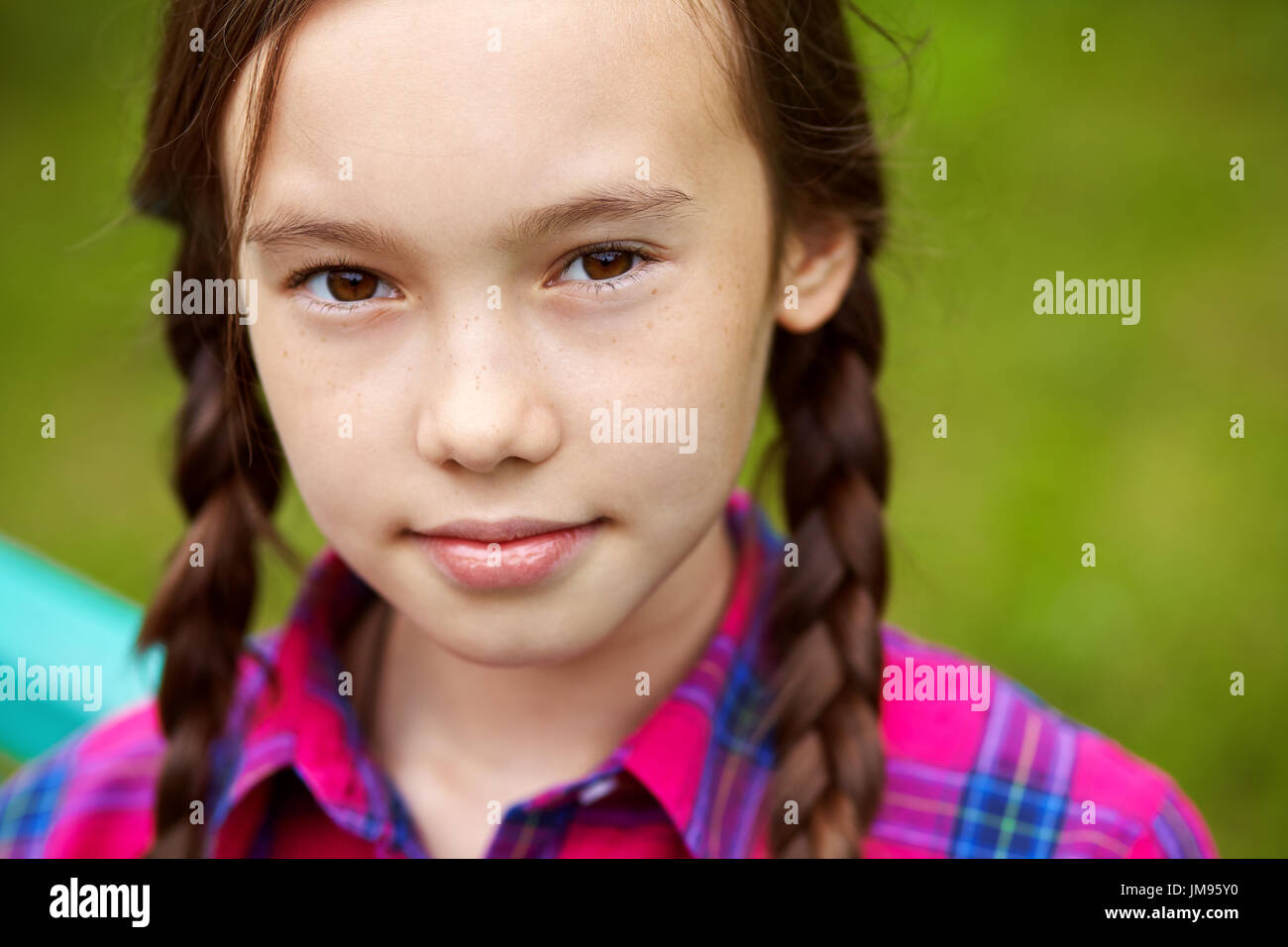 Beautiful teen headshot hi-res stock photography and images - Alamy