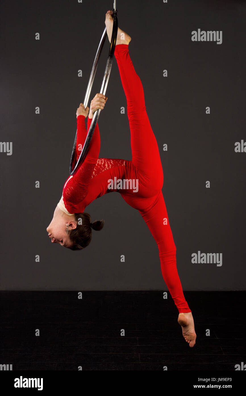 Aerial hoop acrobat hi-res stock photography and images - Alamy