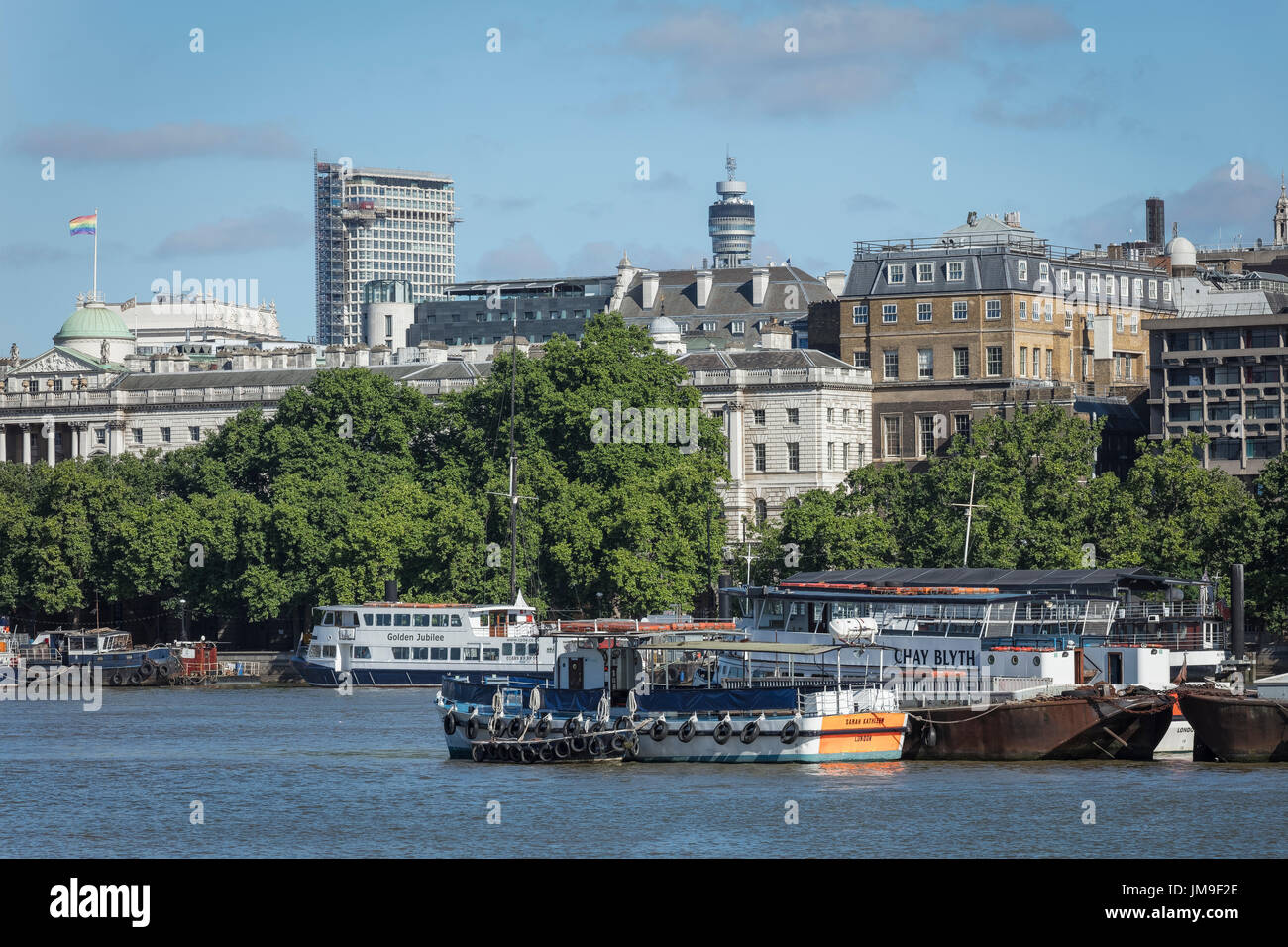 London river boats hi-res stock photography and images - Alamy