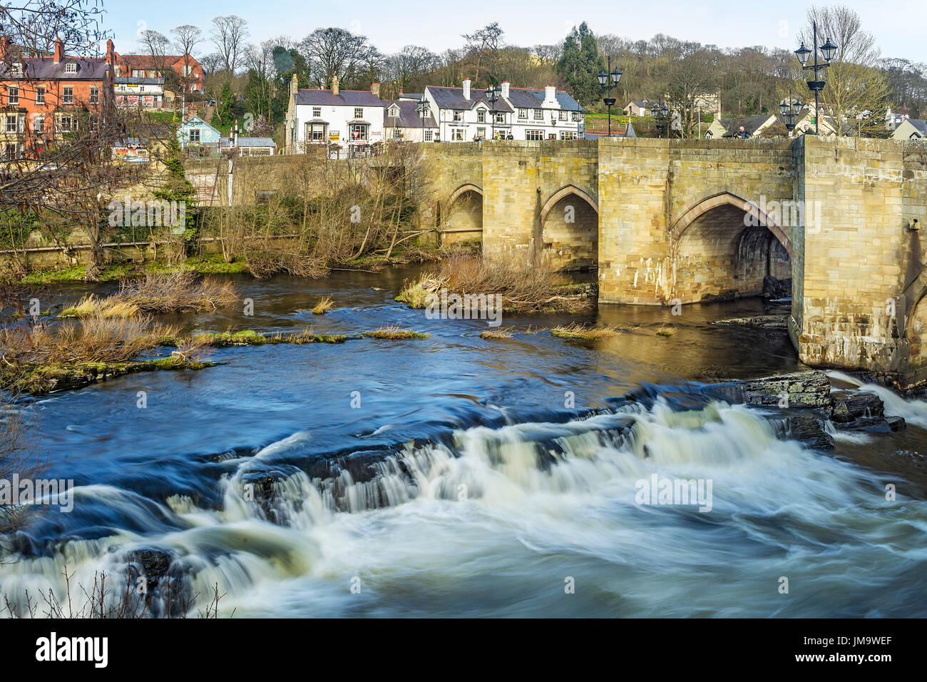 River Dee flowing through the centre of Llangollen showing the Dee ...