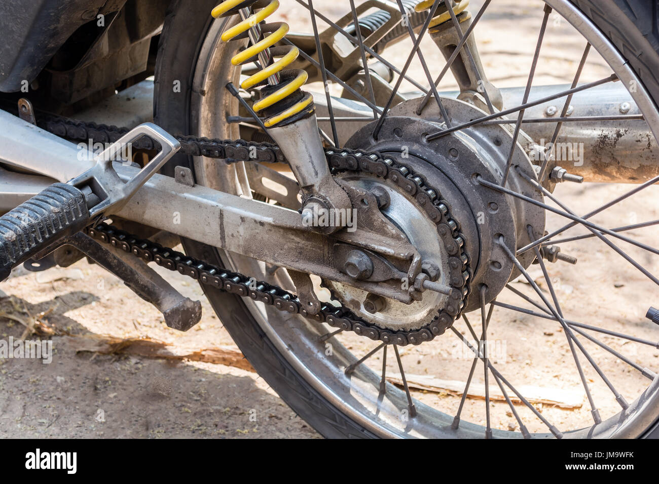 Chain drive cog hi-res stock photography and images - Alamy