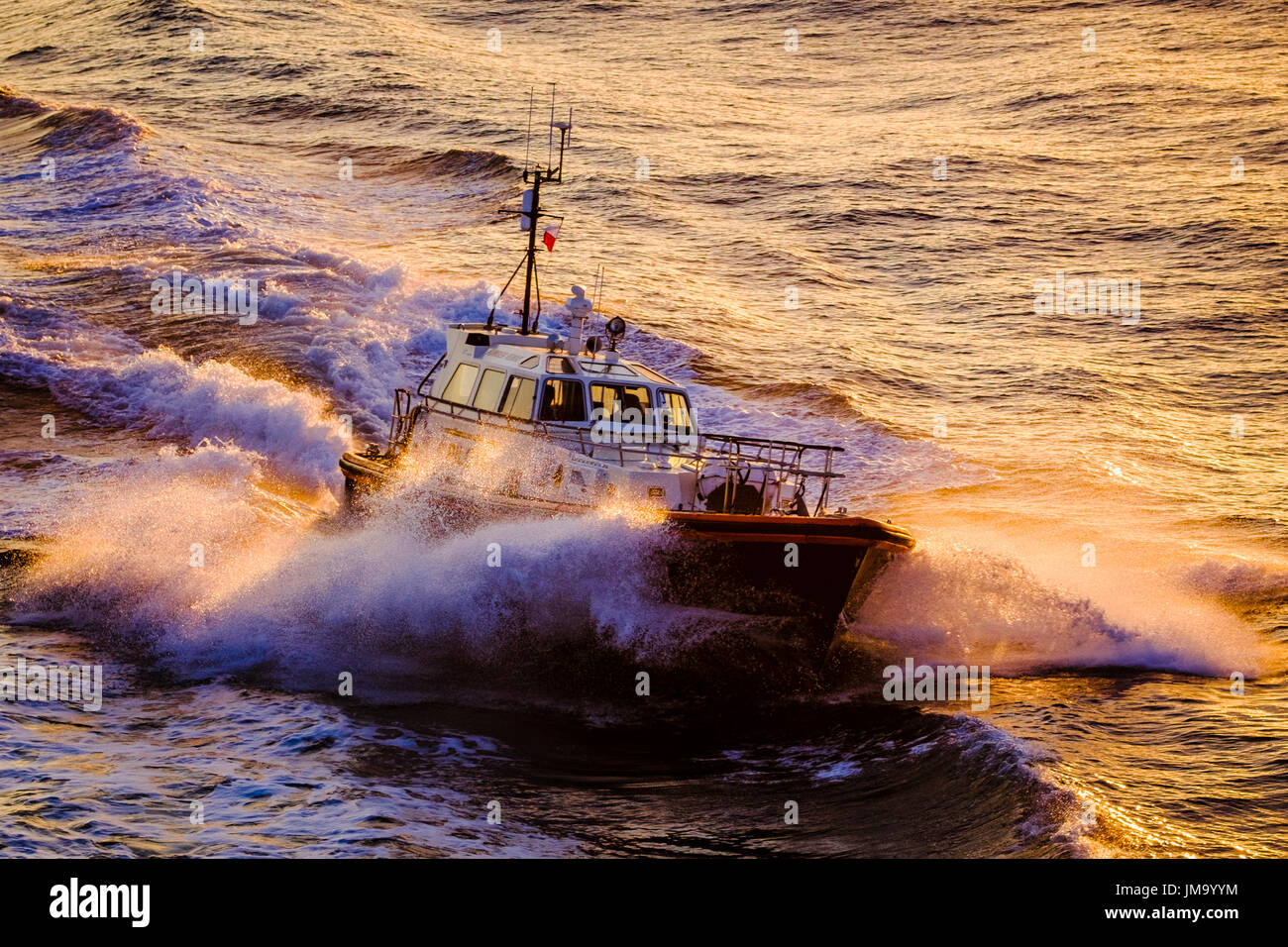 Humber pilot hi-res stock photography and images - Alamy