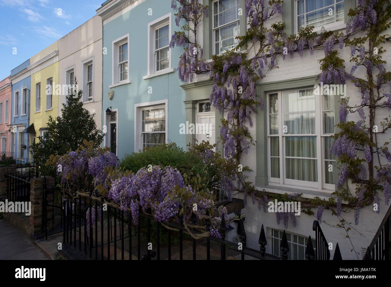 Terraced houses across the UK Stock Photo - Alamy