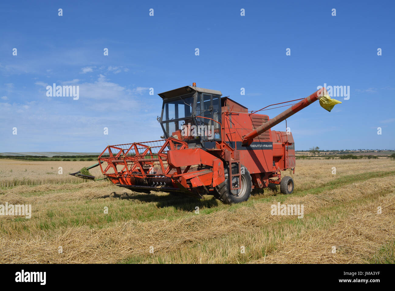Deutz Fahr M1102 Combine Harvester Stock Photo - Alamy
