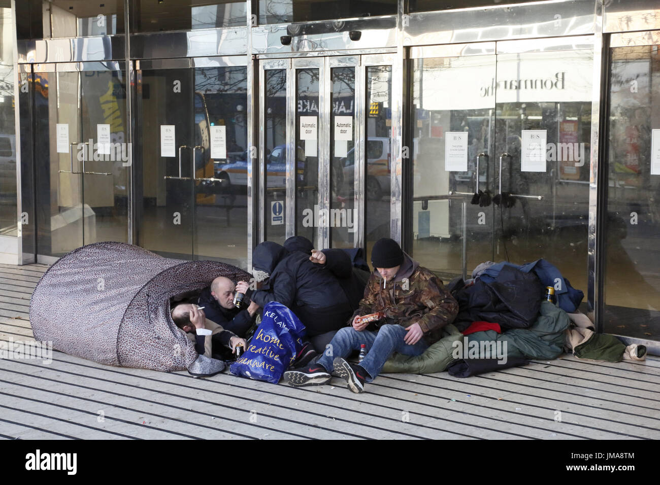 British homeless hi-res stock photography and images - Alamy