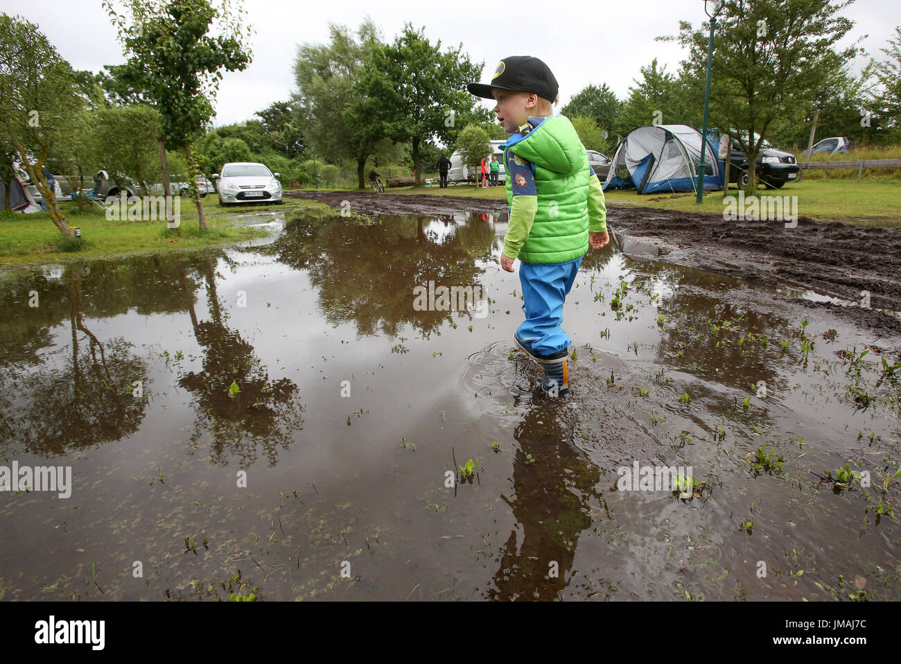 Hohenkirchen, Germany. 26th July, 2017. The three-year-old Oskar from ...