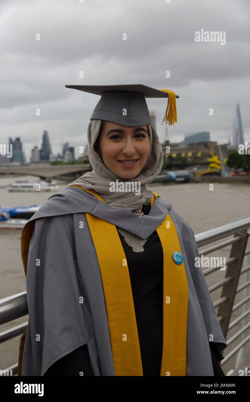 Graduation day in rain hi-res stock photography and images - Alamy