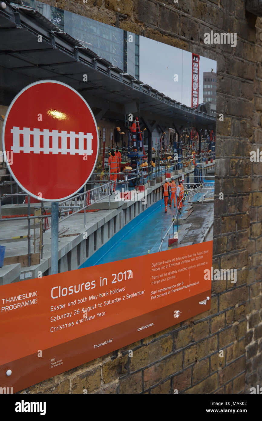 Thameslink logo hi-res stock photography and images - Alamy