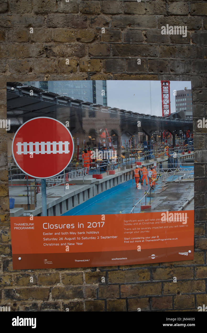 Thameslink logo hi-res stock photography and images - Alamy