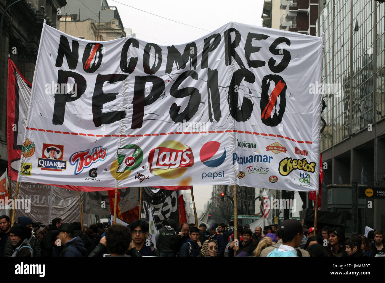 Buenos Aires, Buenos Aires, Argentina. 26th July, 2017. Pepsico workers ...