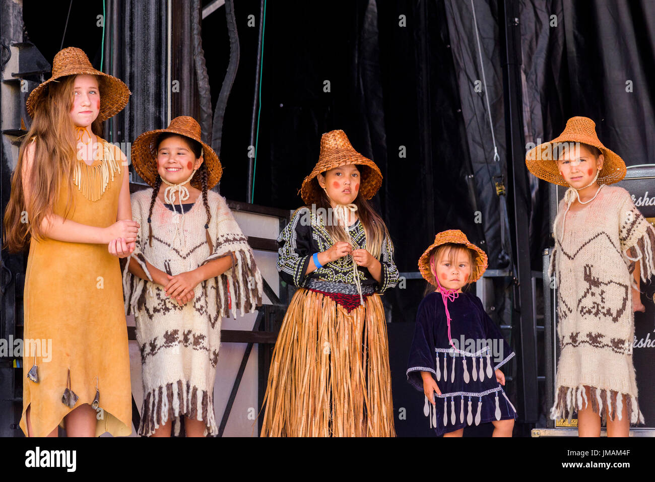 First Nation Children High Resolution Stock Photography and Images - Alamy