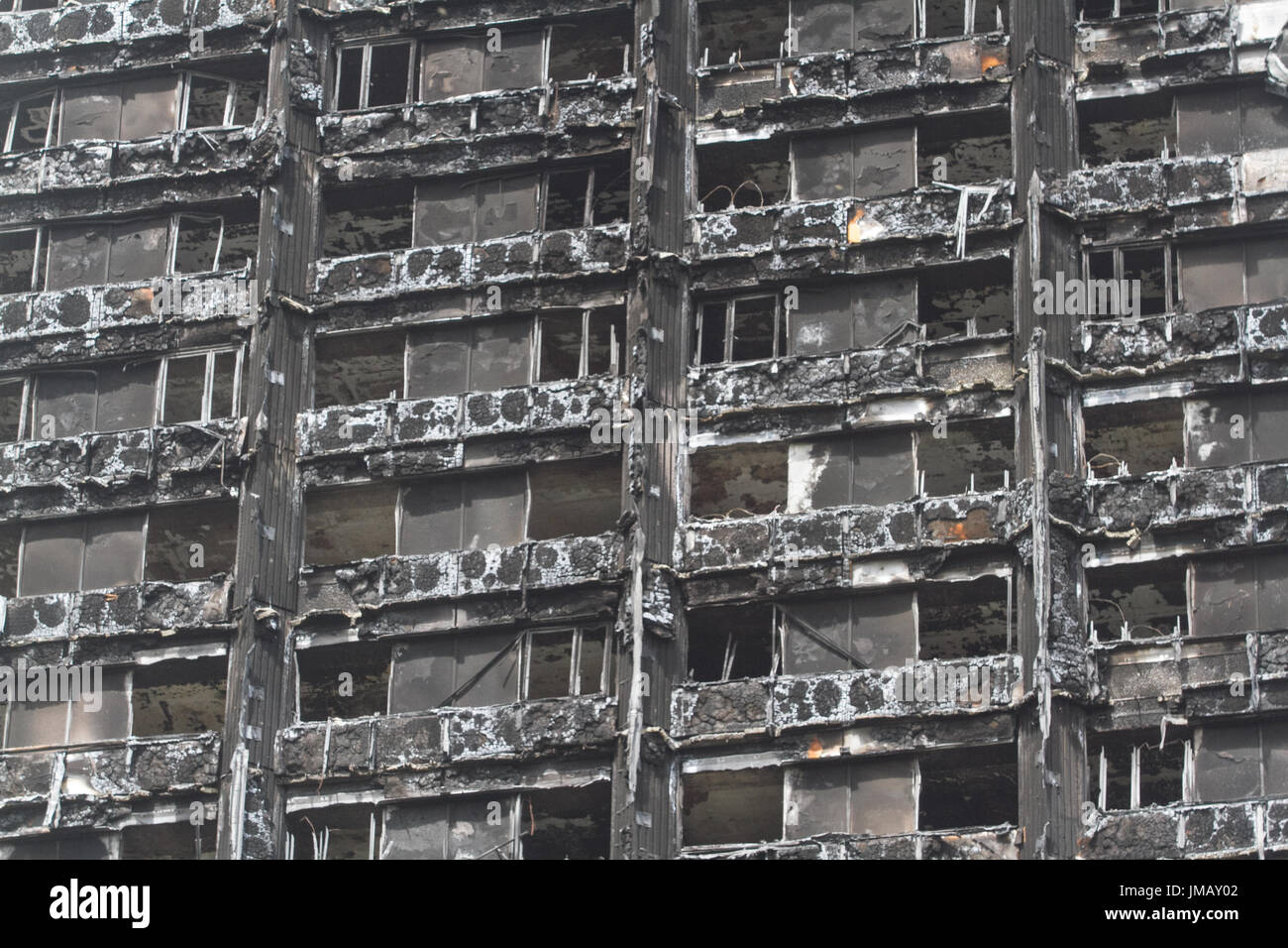 Demolished tower block building hi-res stock photography and images - Alamy