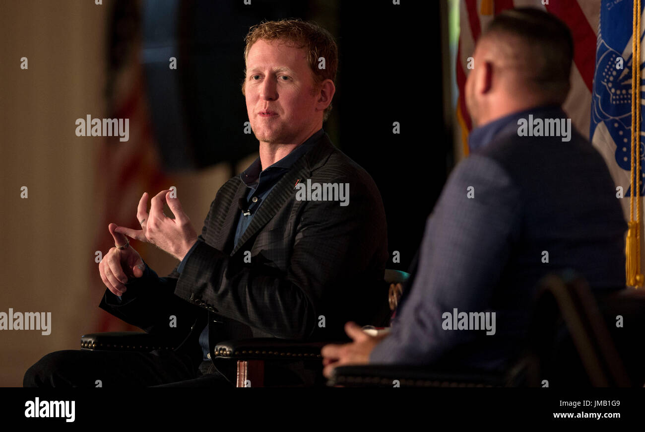 Robert j o’neill hi-res stock photography and images - Alamy