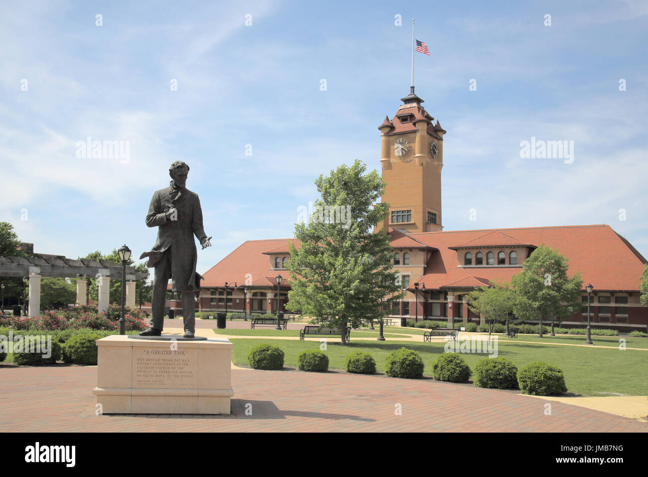 statue of abraham lincoln in union square park springfield illinois ...