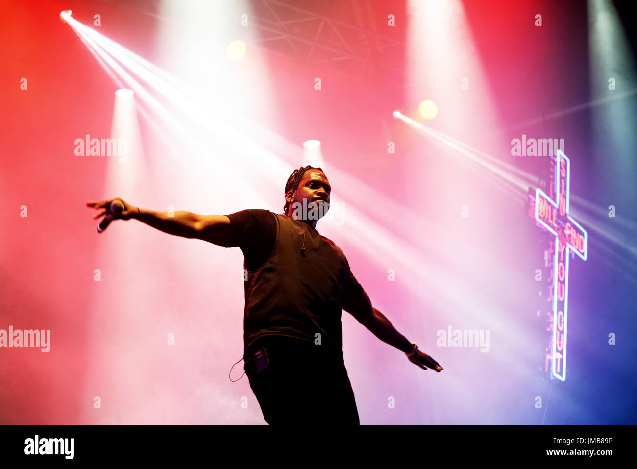 Pusha t perform hi-res stock photography and images - Alamy
