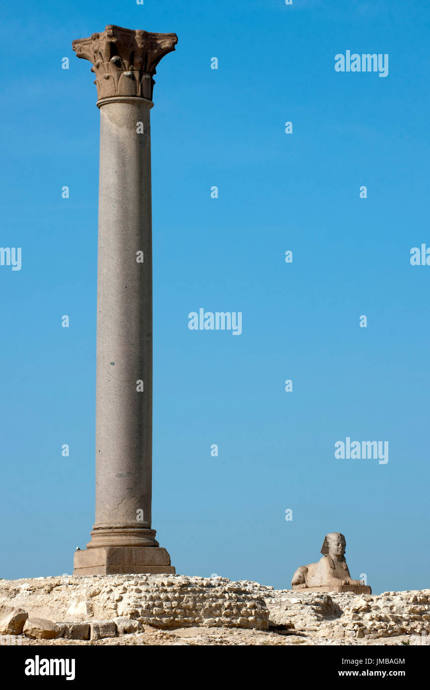 Aegypten, Alexandria, Pompejus-S‰ule Stock Photo - Alamy