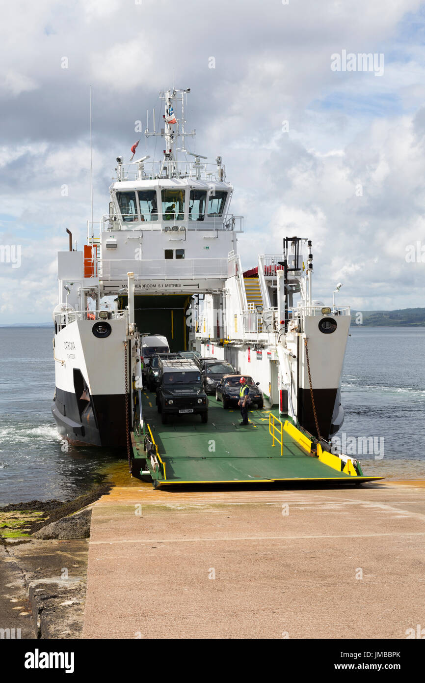 Claonaig lochranza ferry hi-res stock photography and images - Alamy