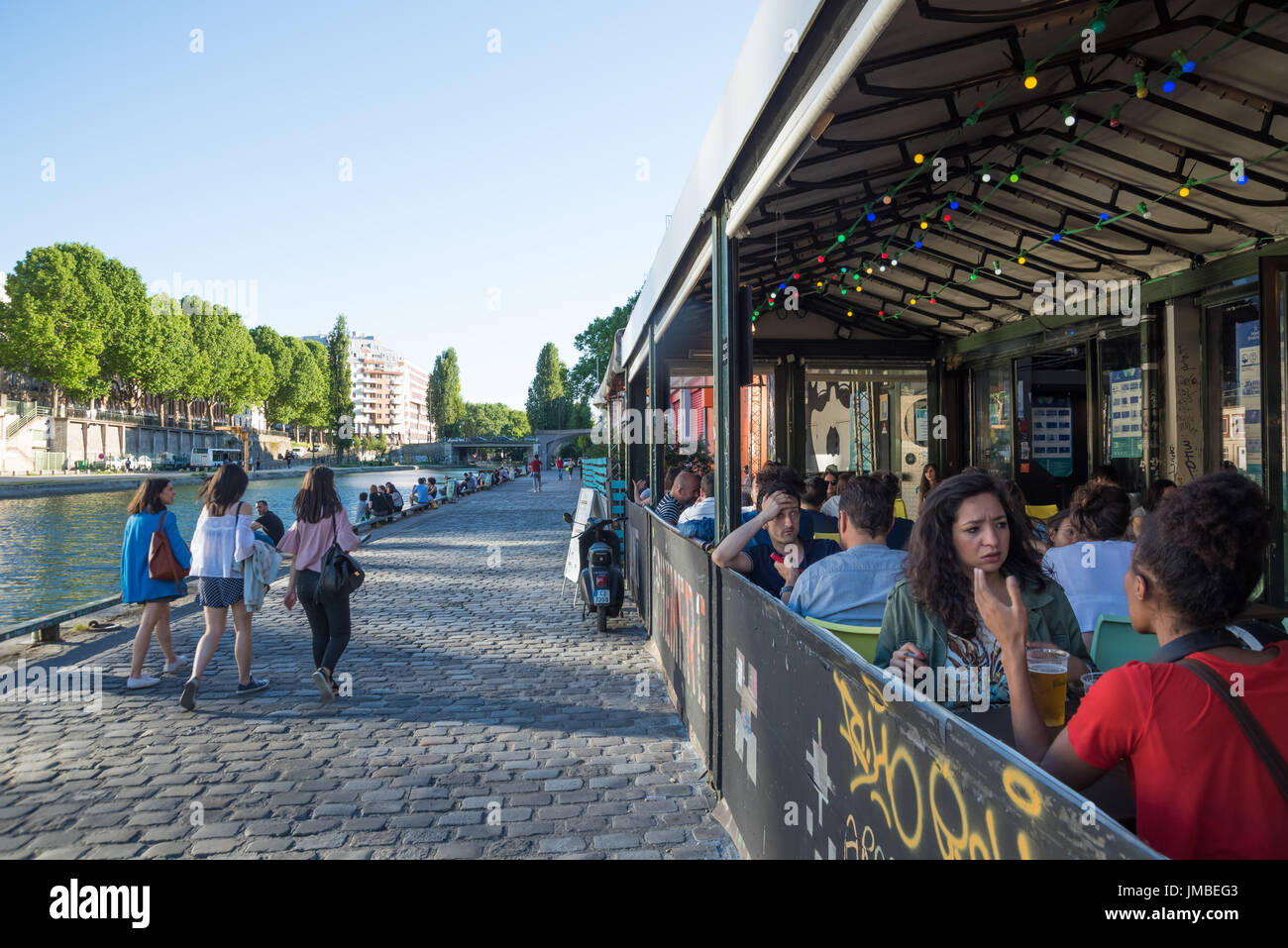 Paris point éphémère hi-res stock photography and images - Alamy