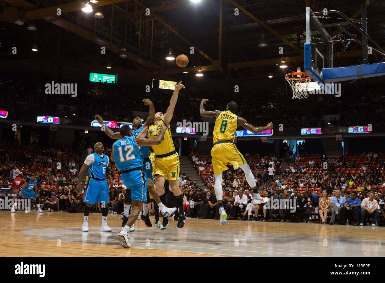 Basketball bouncing off backboard hi-res stock photography and images ...