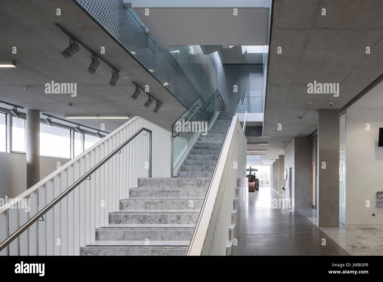 Entrance atrium hi-res stock photography and images - Alamy