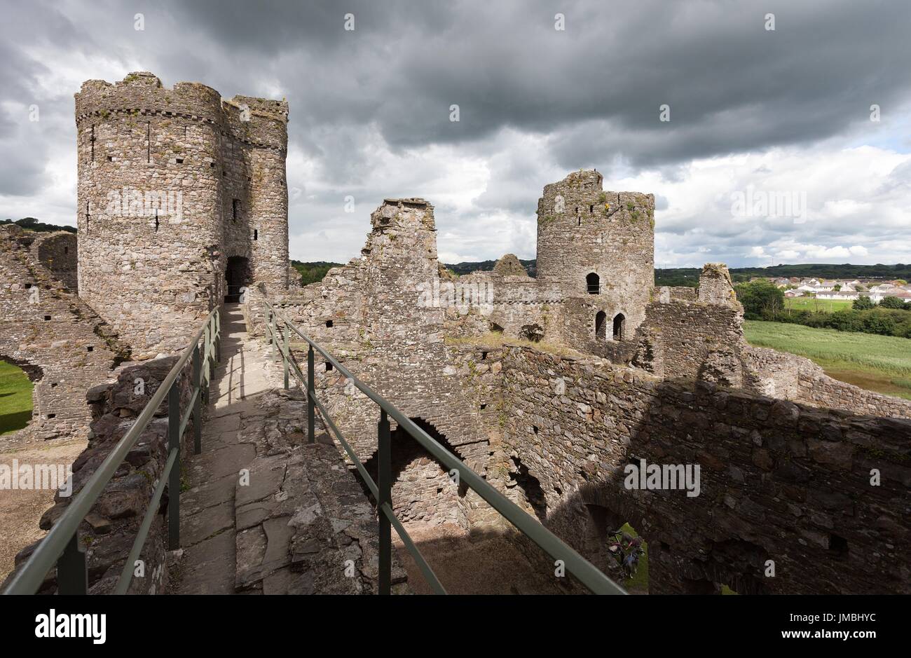 The remains of Kidwelly Castle Stock Photo - Alamy