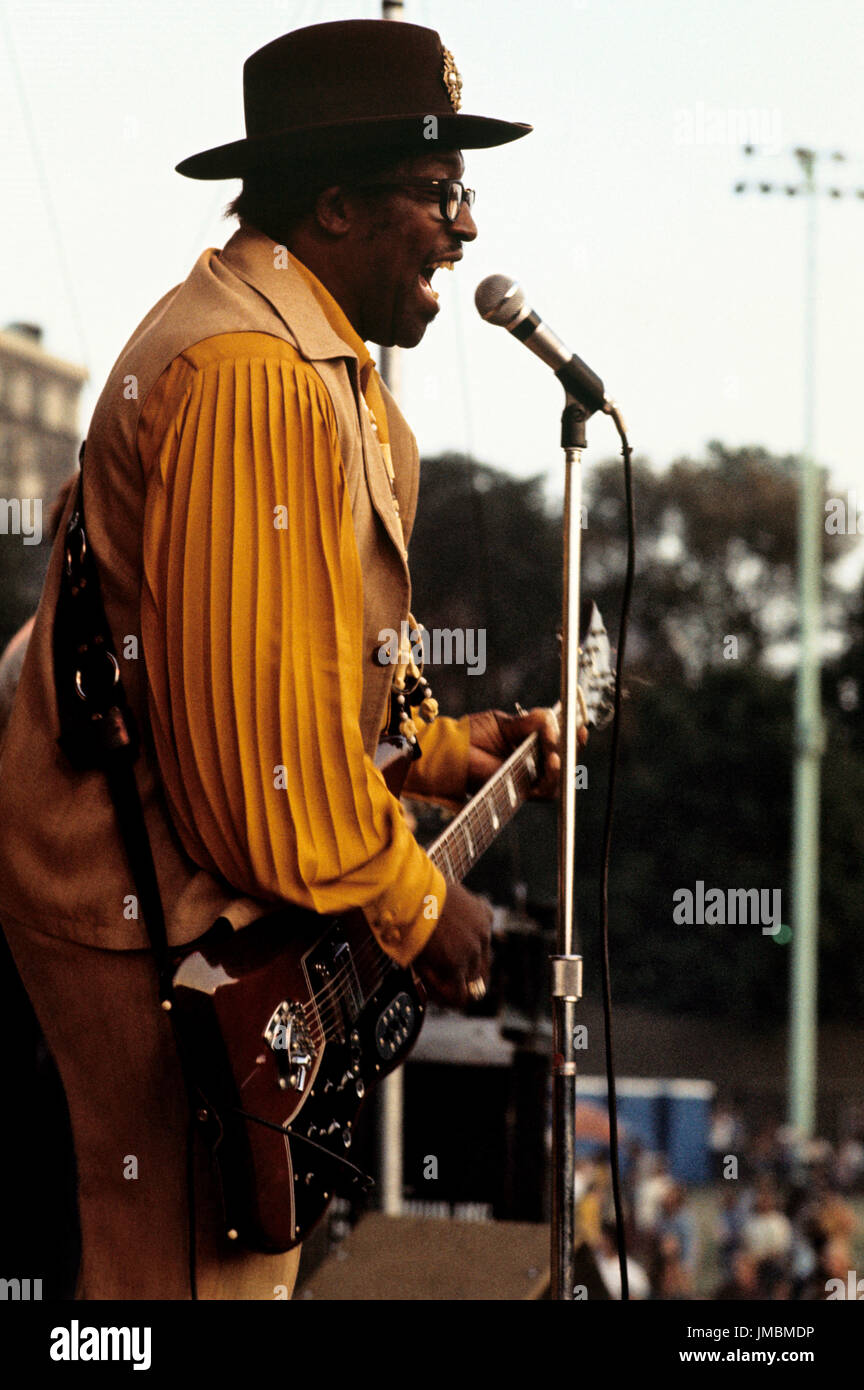Bo diddley hi-res stock photography and images - Alamy