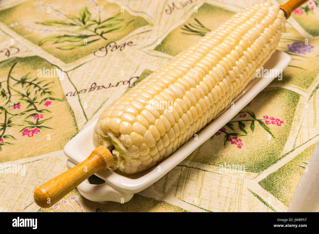 corn on the cob cooked Stock Photo - Alamy