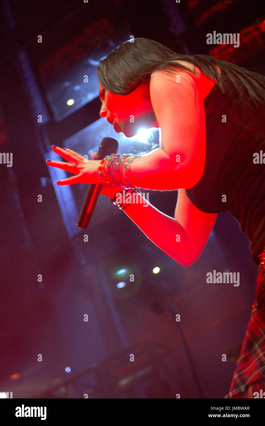 Amy Lee Evanescence performs 2007 Family Values Tour @ Verizon ...