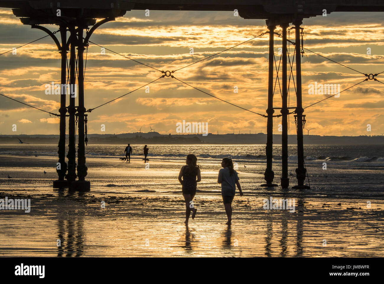 Saltburn Pier Summer Sunset, North Yorkshire Stock Photo - Alamy