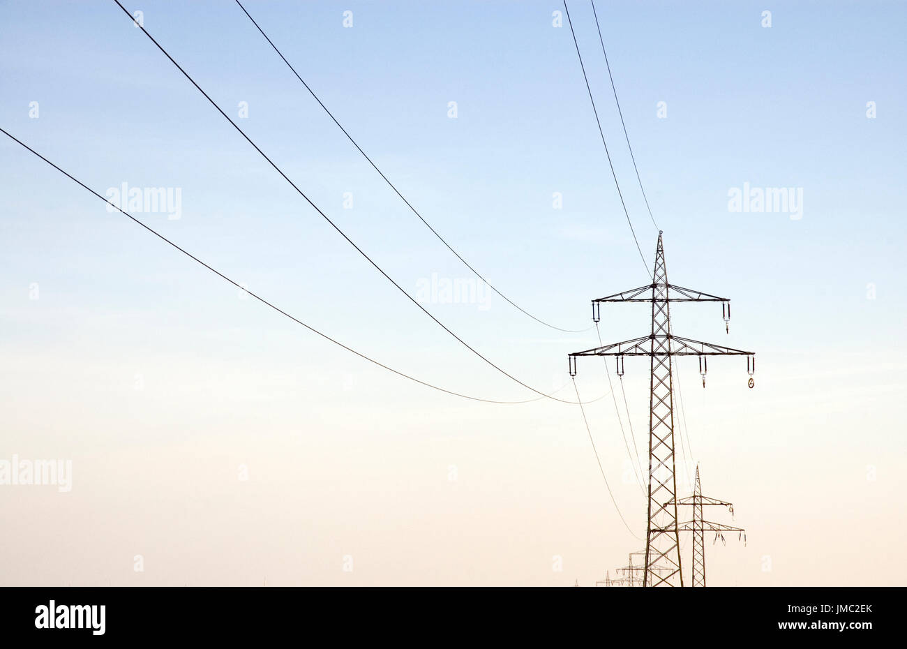 Powerline transport hi-res stock photography and images - Alamy