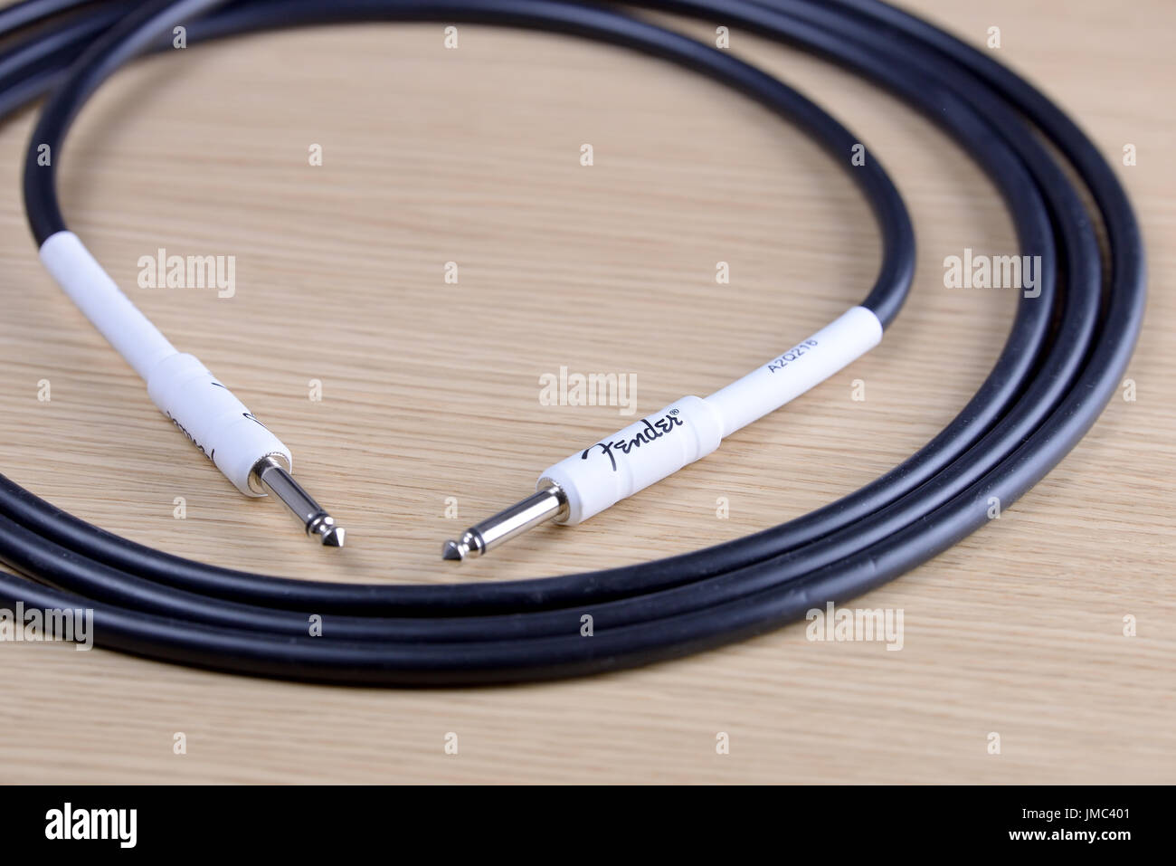 Guitar line hi-res stock photography and images - Alamy