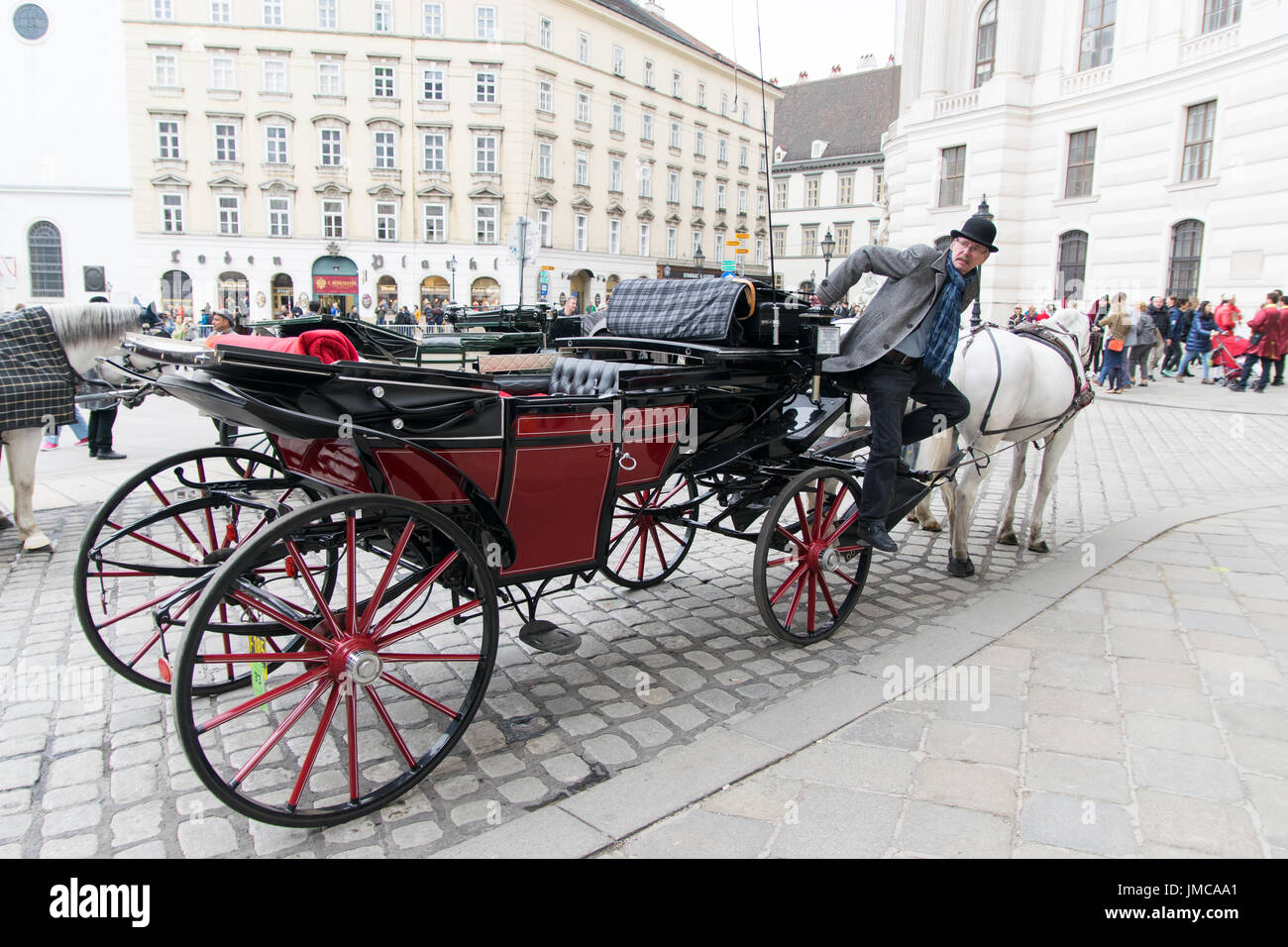 Horse drawn carriage - Vienna, Austria Stock Photo - Alamy