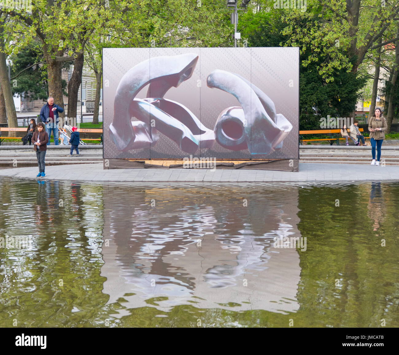 Wien vienna artwork sculpture hi-res stock photography and images - Alamy