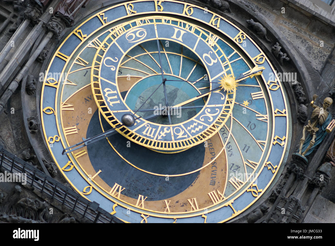 Atomic clock hi-res stock photography and images - Alamy