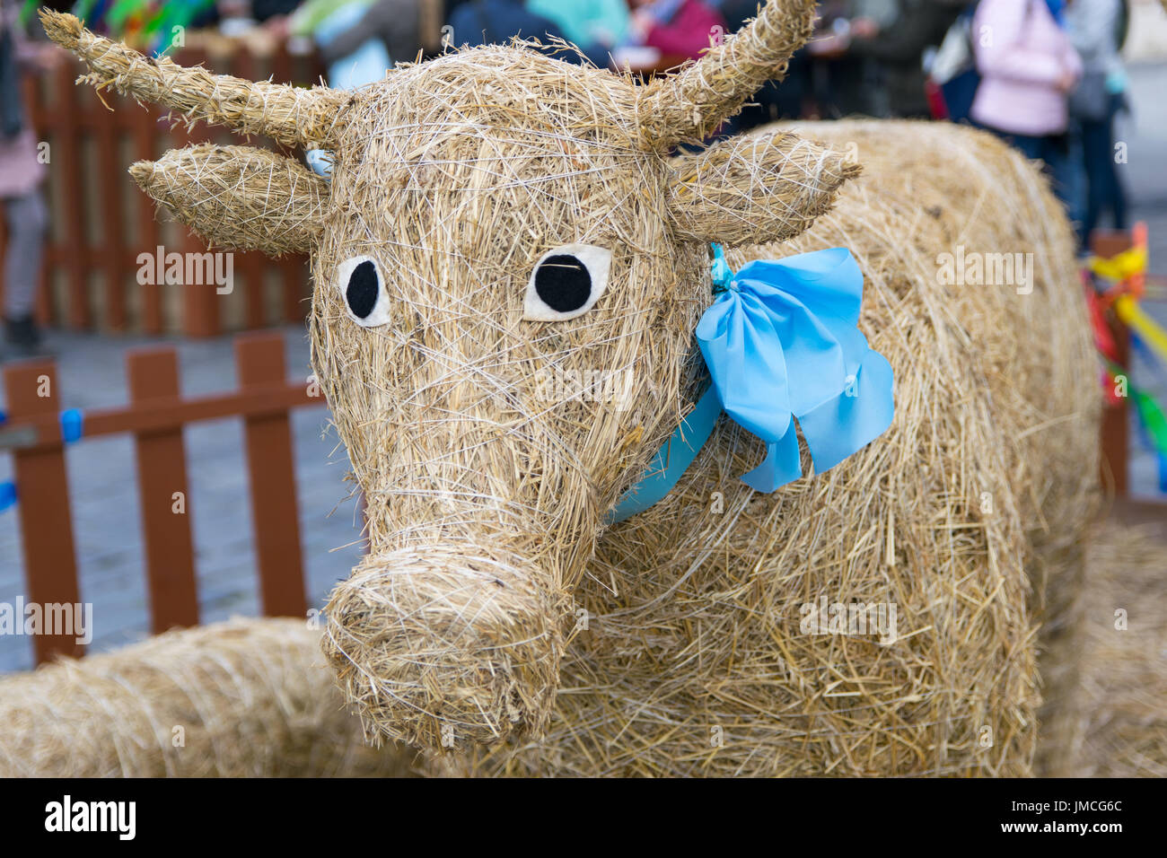 Stone cow sculpture hi-res stock photography and images - Alamy