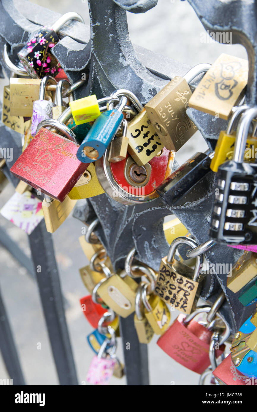 Padlock fence river prague castle hi-res stock photography and images ...