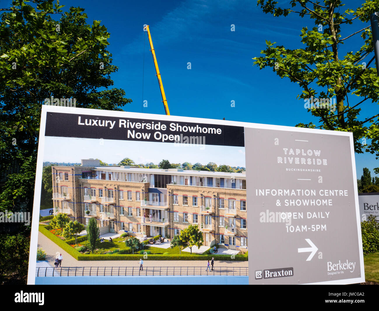 Taplow riverside development hi-res stock photography and images - Alamy