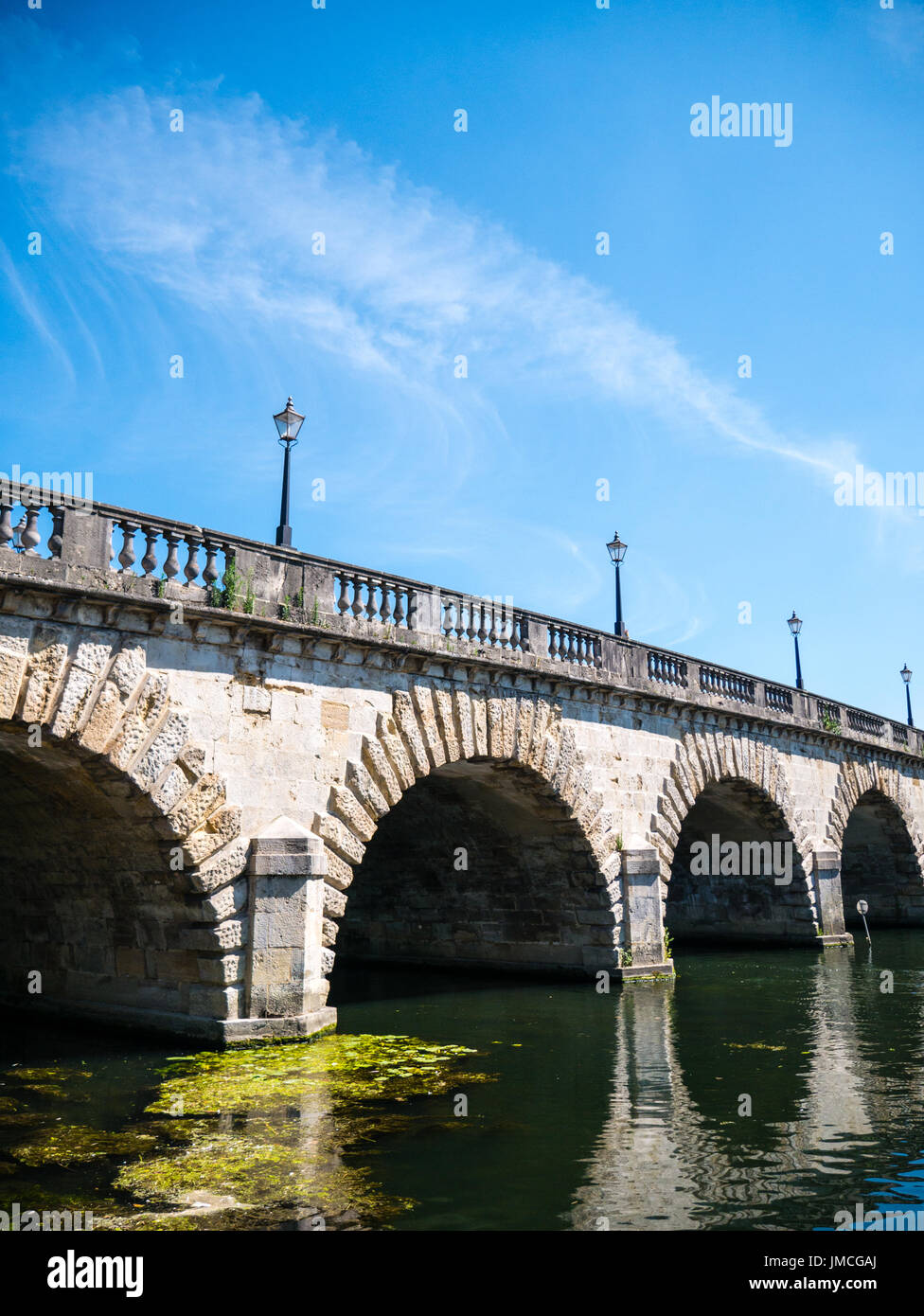 Maidenhead Bridge, Crossing the River Thames, Maidenhead, Berkshire ...