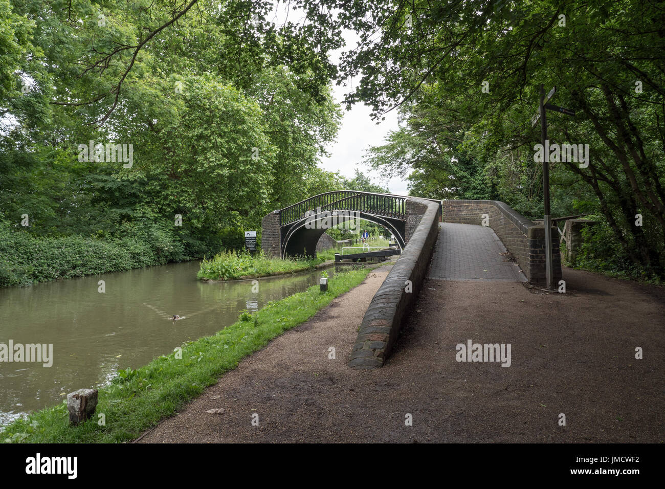 Oxford Canal Bridge 243 at Isis Lock at the junction with the River ...