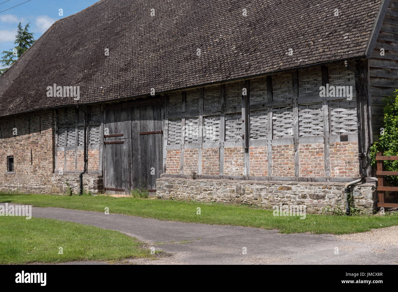 Tithe Barn at Frampton on Severn, Gloucestershire, England, UK Stock ...