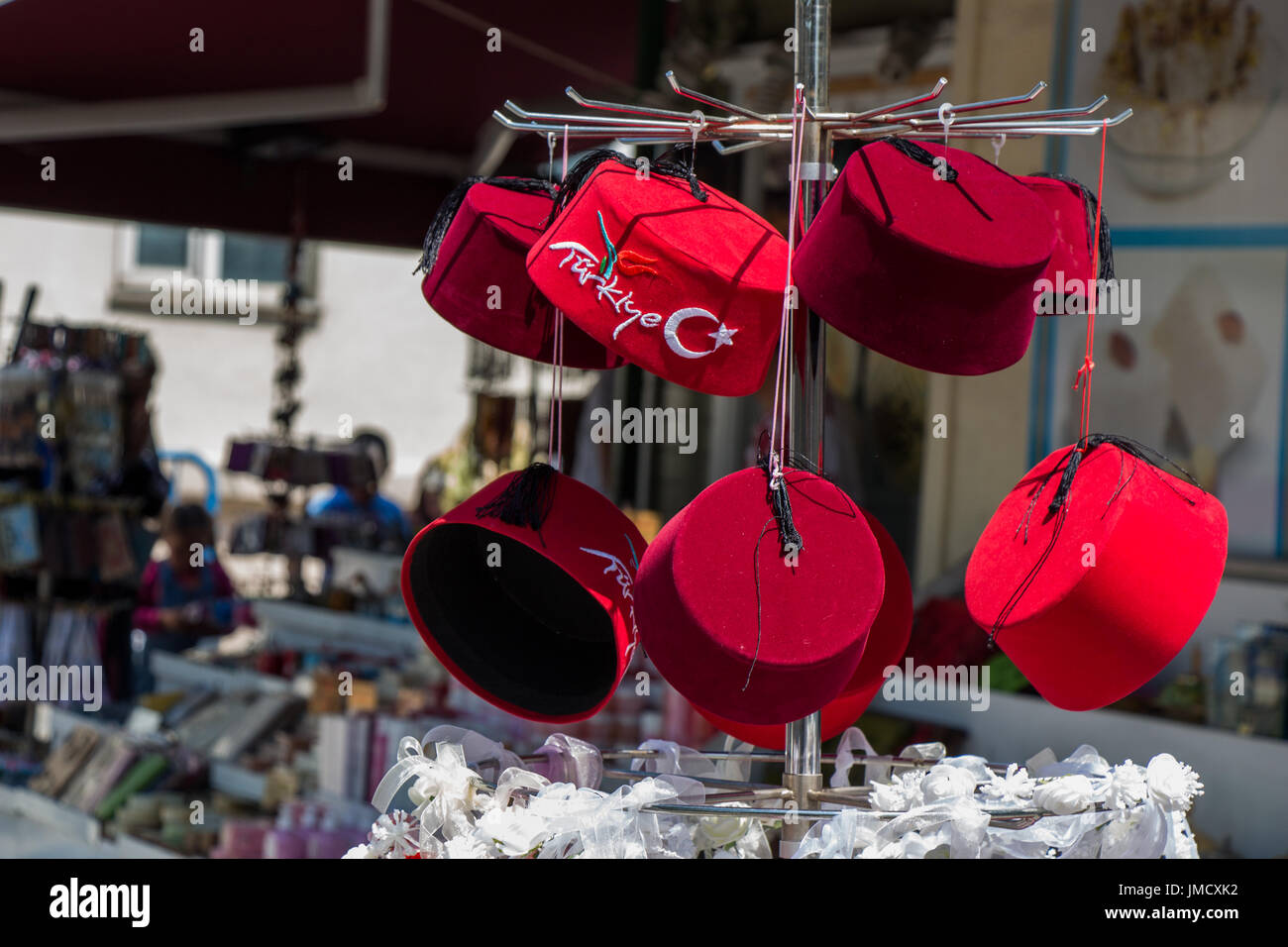 Pile of Turkish fez, traditional ottoman hat Stock Photo - Alamy